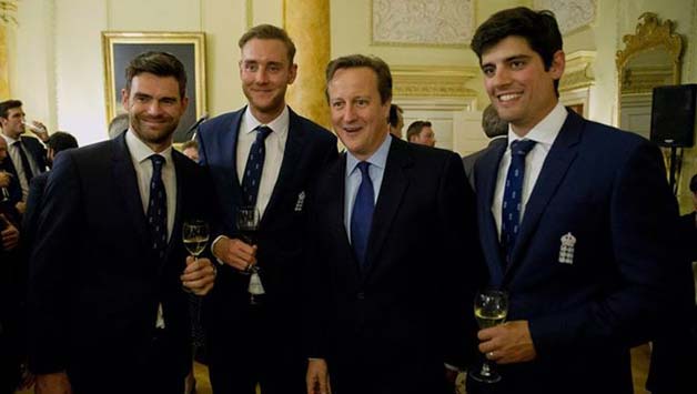 England cricket team visits British Prime Minister David Cameron: In ...