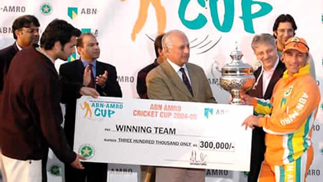 Mohammad Yousuf, Shoaib Malik troubled Imran Farhat because of their ...