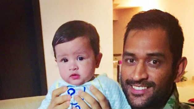 PHOTO: MS Dhoni poses with daughter Ziva in a cute picture - Cricket ...