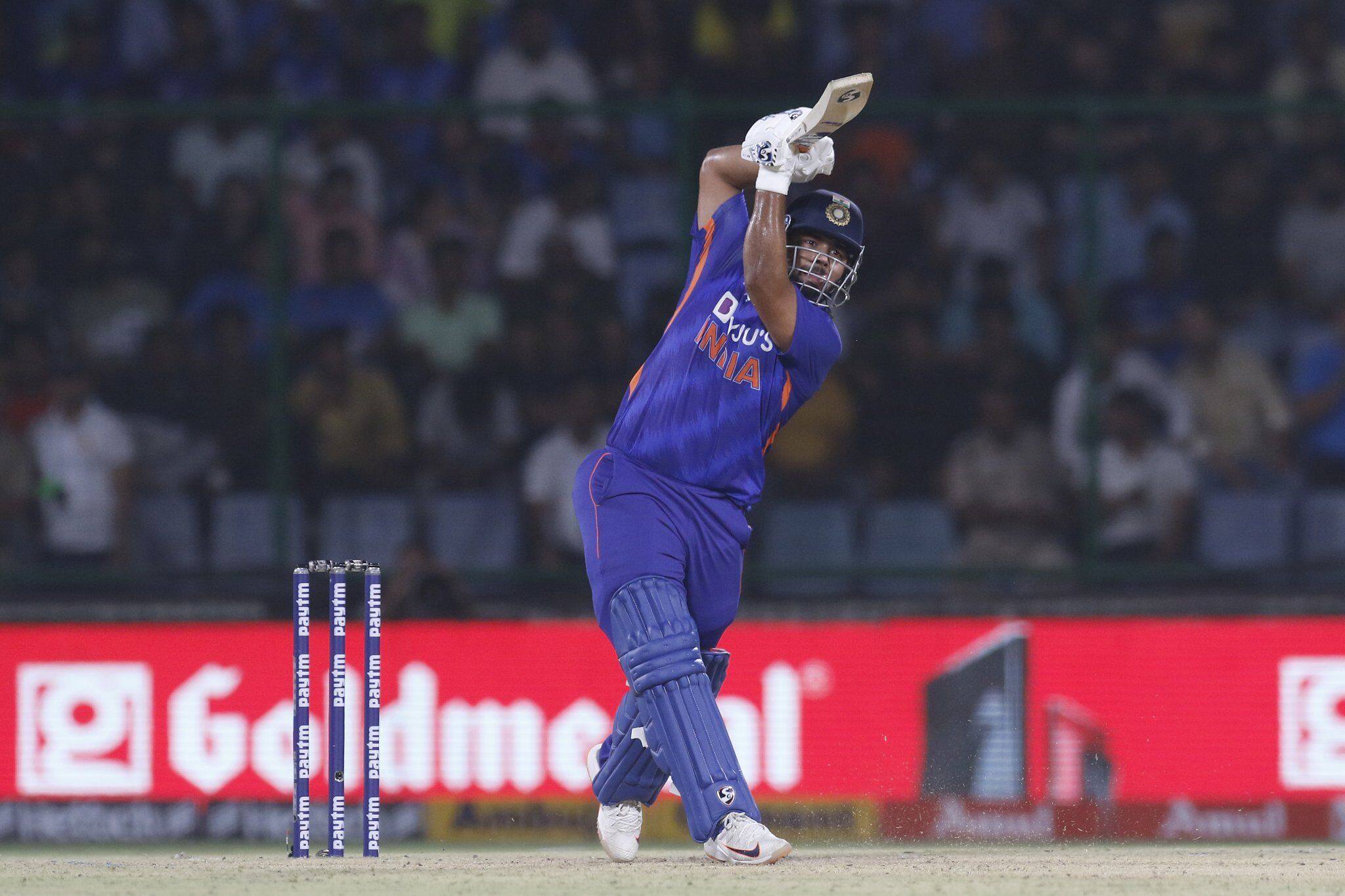 Former Pakistani Cricketer Reveals Rishabh Pant’s Mistake In First T20I ...