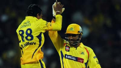 Sri Lanka Star Suraj Randiv Who Played For CSK Turns Bus Driver To Make ...