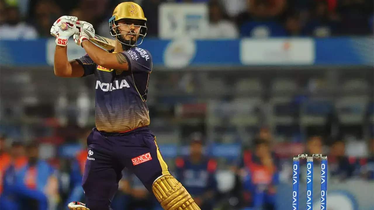 Meet star cricketer who ABUSED Virat Kohli, but the RCB captain still ...