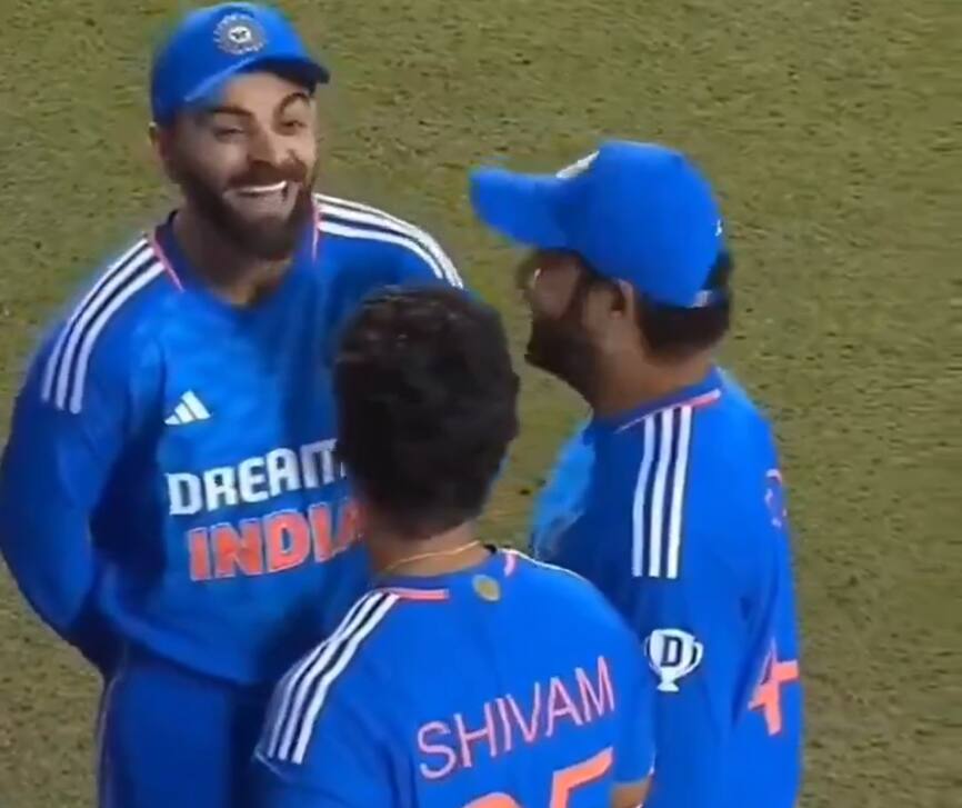 WATCH- Virat Kohli and Rohit Sharma in an amusing conversation with ... WATCH- Virat Kohli and Rohit Sharma in an amusing conversation with ...