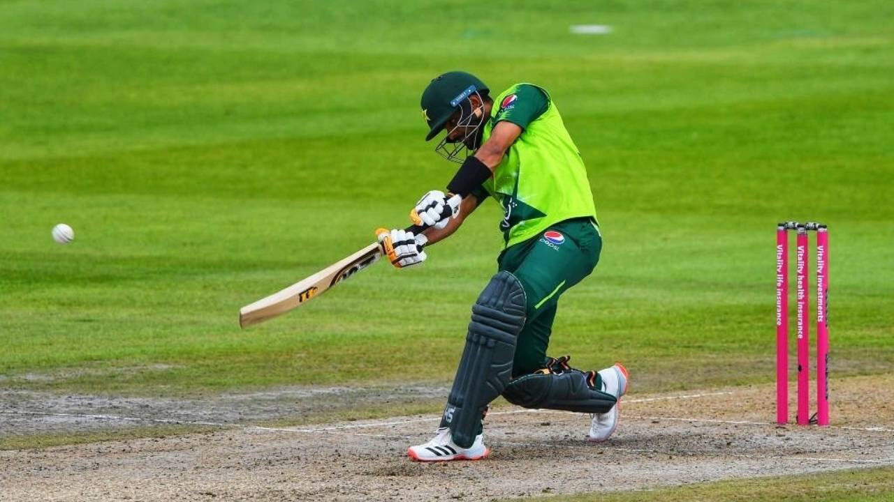 Top 5 batters with the most boundaries scored in T20I cricket
