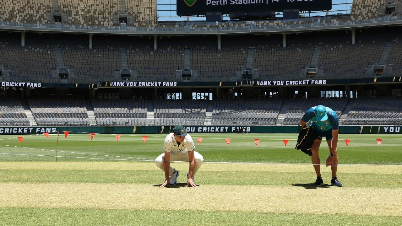 Team India gets MAJOR hint about Perth's pitch 10 days before Border ...