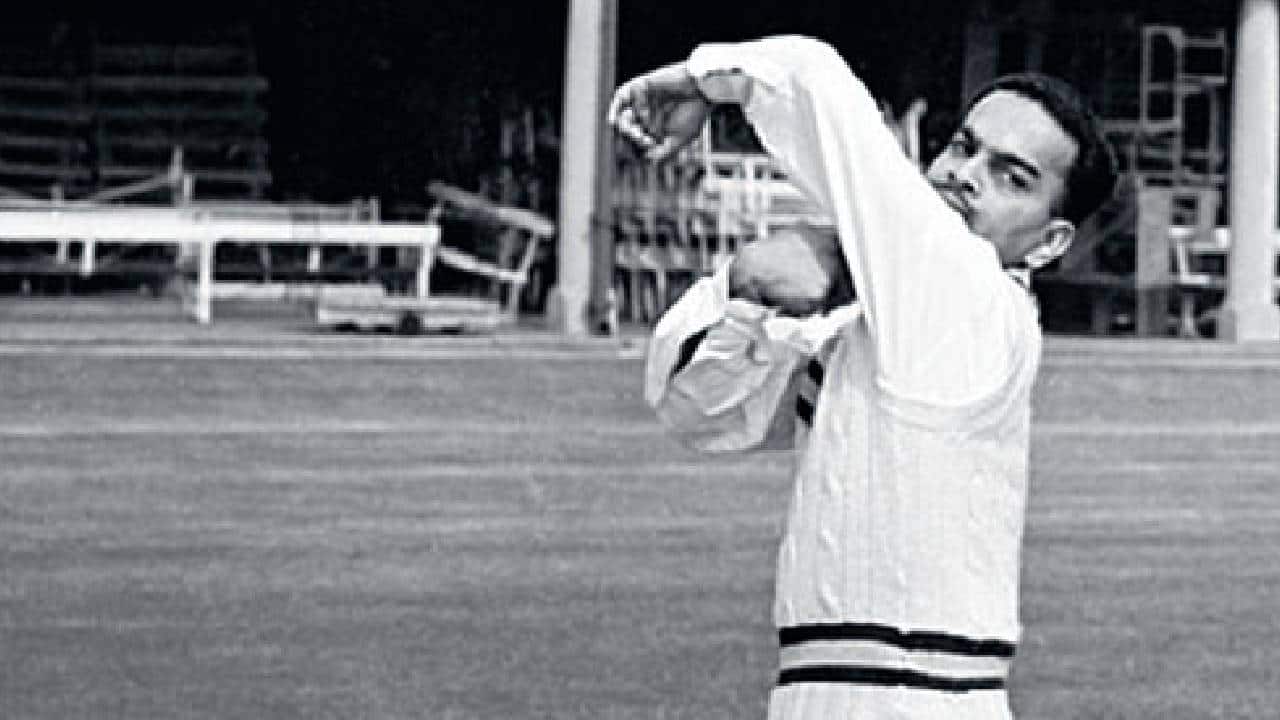 विदेश में टेस्ट सीरीज में सबसे ज्यादा विकेट लेने वाले टॉप-5 भारतीय गेंदबाज