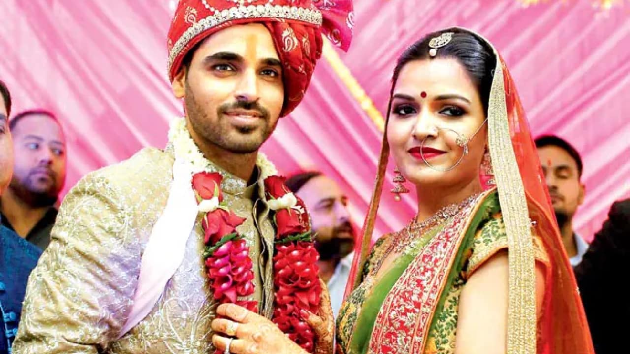 Bhuvneshwar Kumar, Suresh Raina and Praveen Kumar had similar love ...