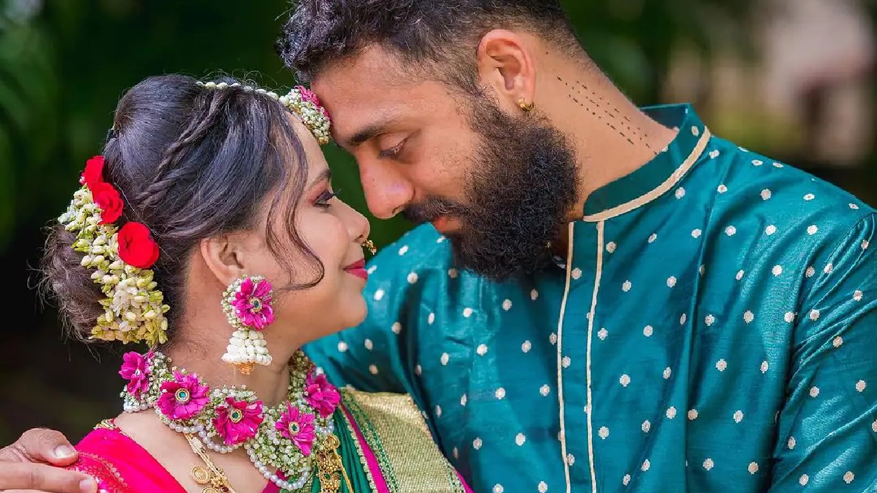 Meet Neha Khedkar: Wife of Varun Chakravarthy who is younger than him by...