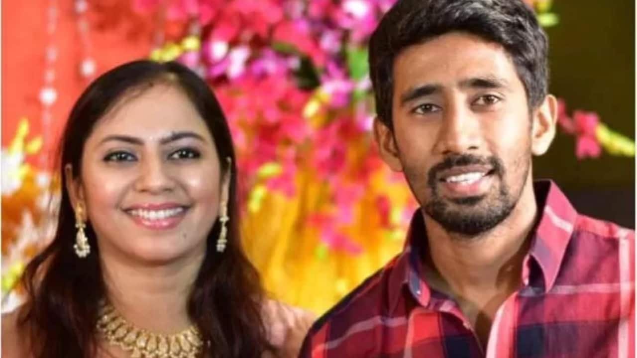 Orkut में फोटो देख दिल हार बैठे थे साहा, दिलचस्प है दिग्गज खिलाड़ी की लव स्टोरी