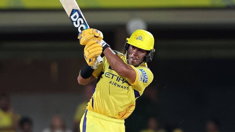 IPL 2025 CSK vs MI Live updates: Rachin Ravindra carries CSK to 4 ...