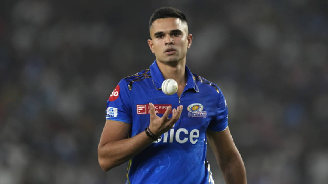 Arjun Tendulkar DROPPED by captain Hardik Pandya for GT vs MI clash in ...