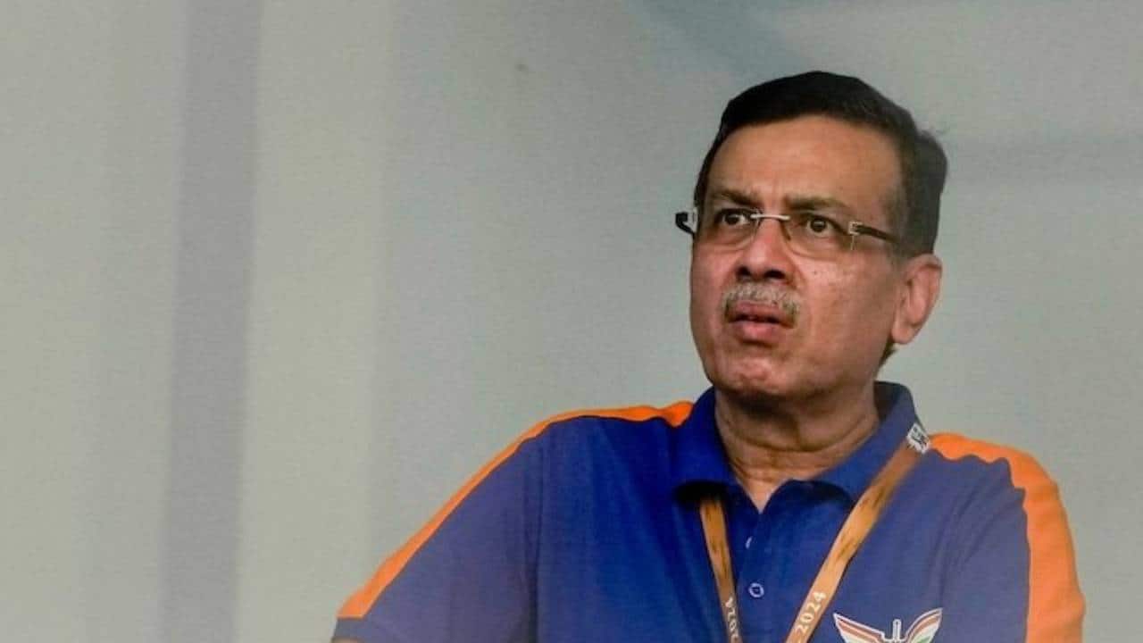 Mukesh Ambani vs Sanjiv Goenka net worth: Who is RICHER between owners of MI and LSG?