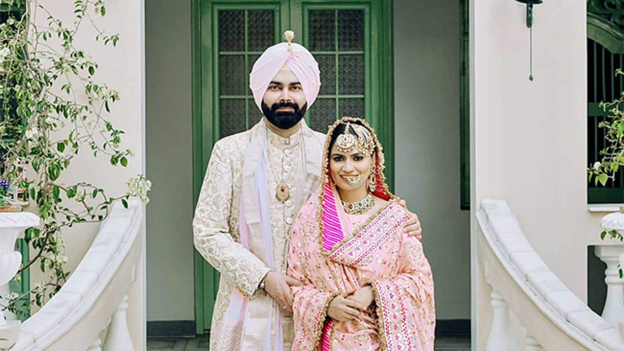 Who is Inayat, daughter-in-law of top cricketer, his name is…, she is ...