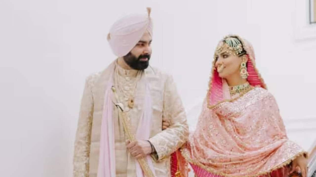 Who is Inayat, daughter-in-law of top cricketer, his name is…, she is ...