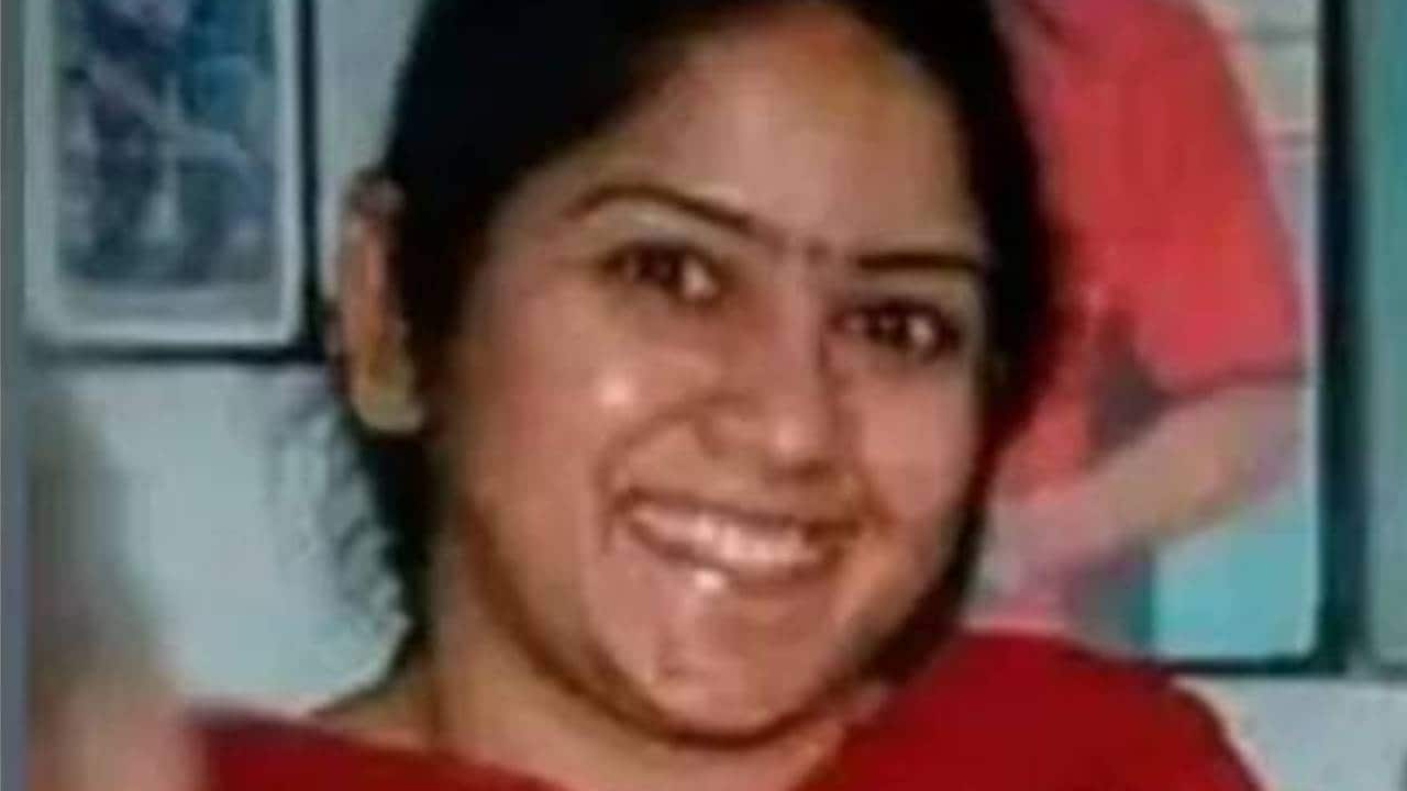 Meet CSK captain Dhoni's sister, she is married to skipper's best ...