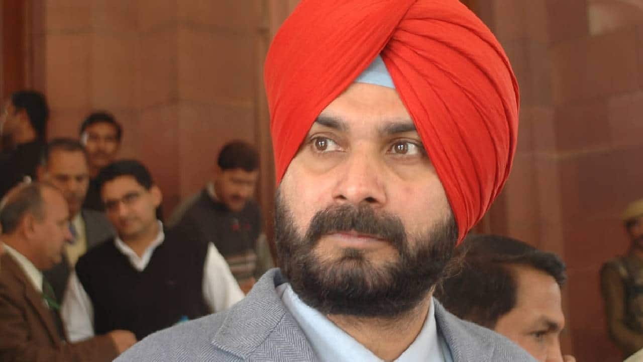 Navjot Singh Sidhu salary details: HUGE amount of money for IPL ...