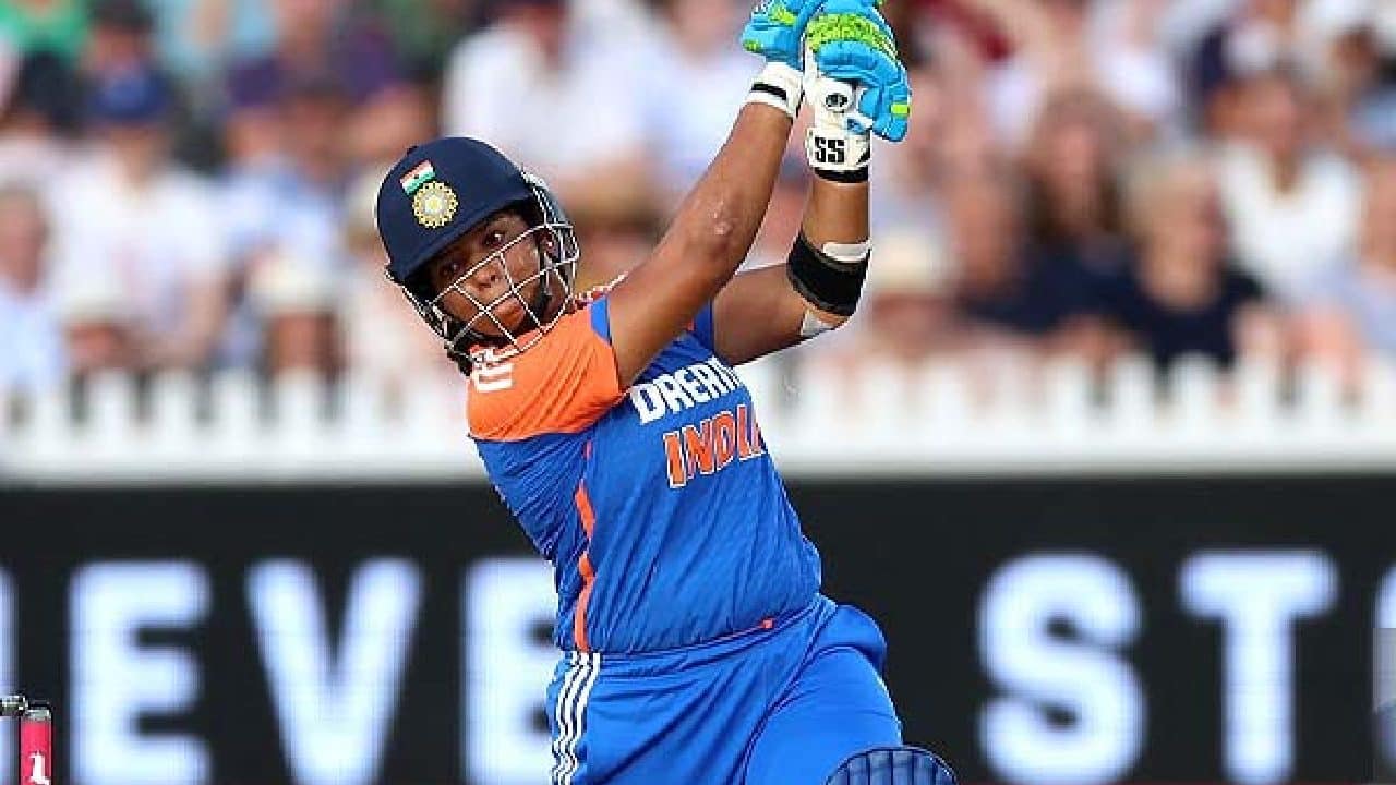 Richa Ghosh scripts history, becomes first cricketer to achieve THIS ...