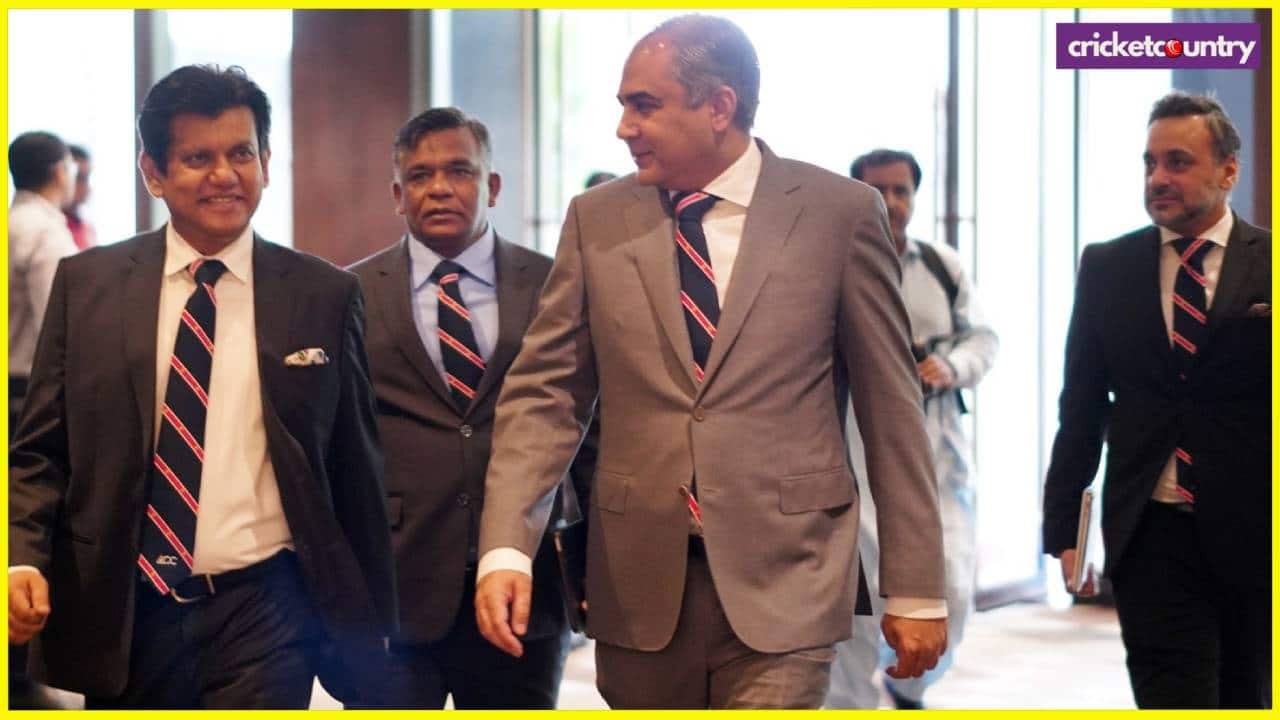 Asia Cup 2025: एशिया कप का खिताब जीतने पर क्या मोहसिन नकवी से ट्रॉफी ...