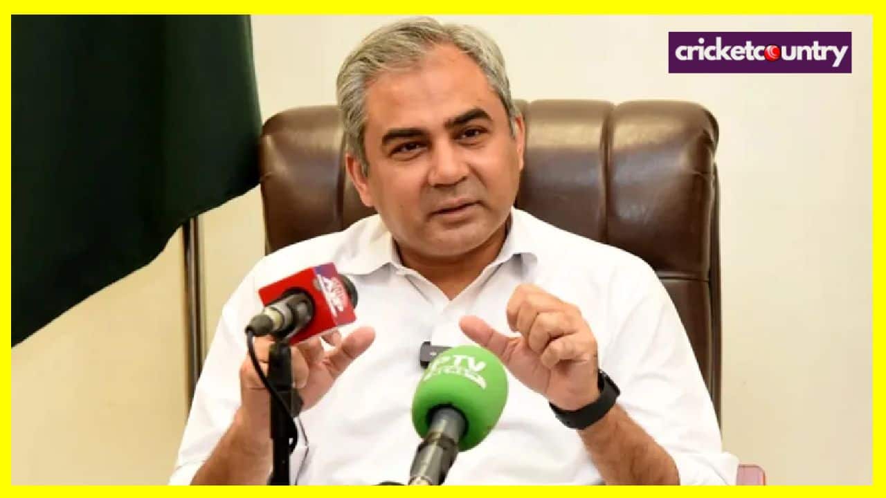 Asia Cup 2025 'No-Trophy' drama: Team India snubs ACC Chief Mohsin ...