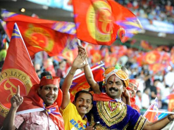 Fans flock in to support home team RCB - Cricket Country